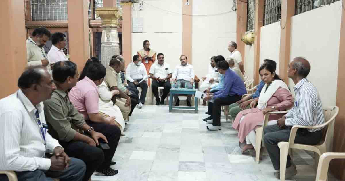 Pune : PMC commissioner Holds Inspection Of Palkhi Marg To Ensure ...