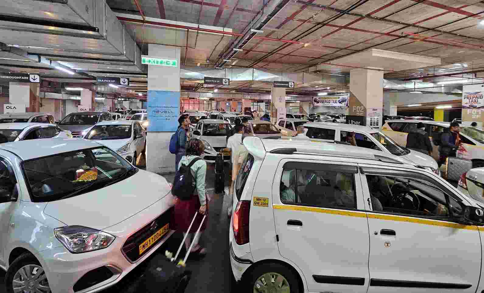 Traffic congestion due to frequent VIP movement at Pune airport irks ...