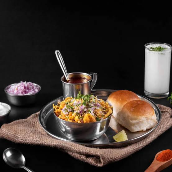 Pune’s 10 Best Places to Try Authentic and Traditional Misal Pav: What ...