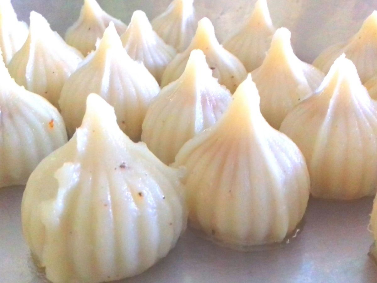 How to Make Modak at Home for Ganesh Chaturthi – Step-by-Step Recipe ...