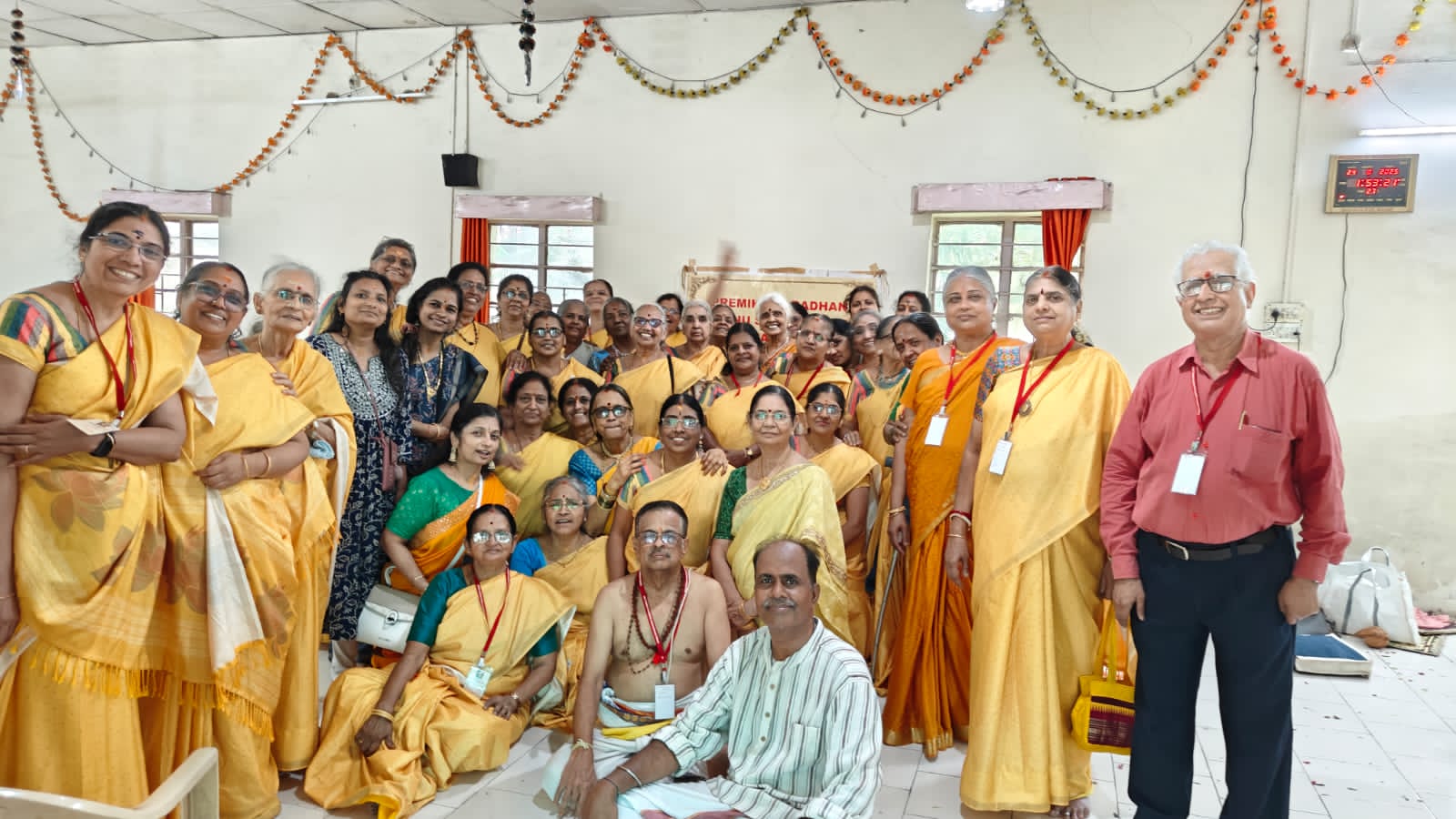 Pune: Premika Varadhan Vishnu Sahasranama Mandali From NIBM Road Marks ...