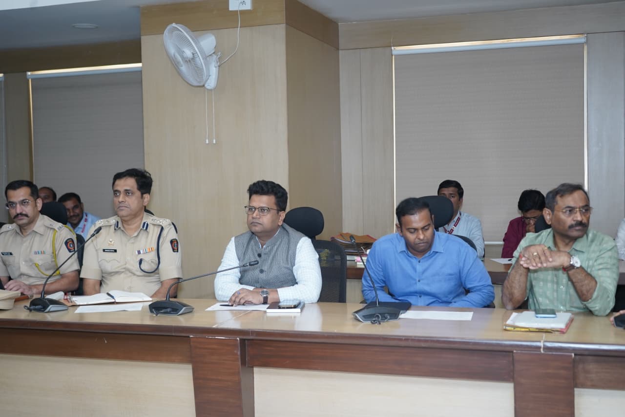 Pune Municipal Commissioner Orders Immediate Action To Ease Congestion ...