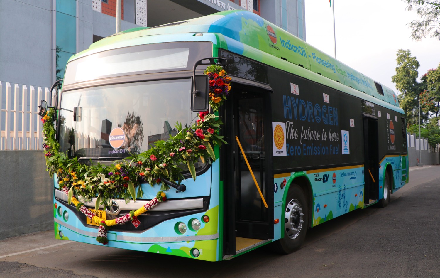 Pune: Hydrogen-Fuel Bus Trial Begins Under National Green Hydrogen ...