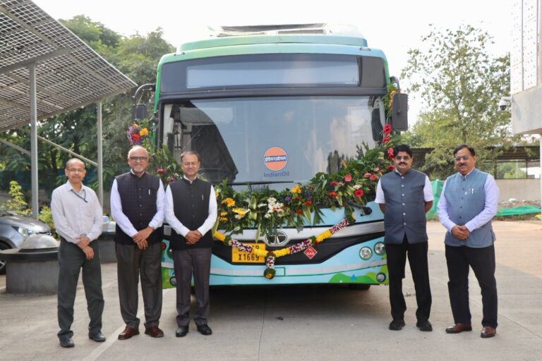 Pune: Hydrogen-Fuel Bus Trial Begins Under National Green Hydrogen ...