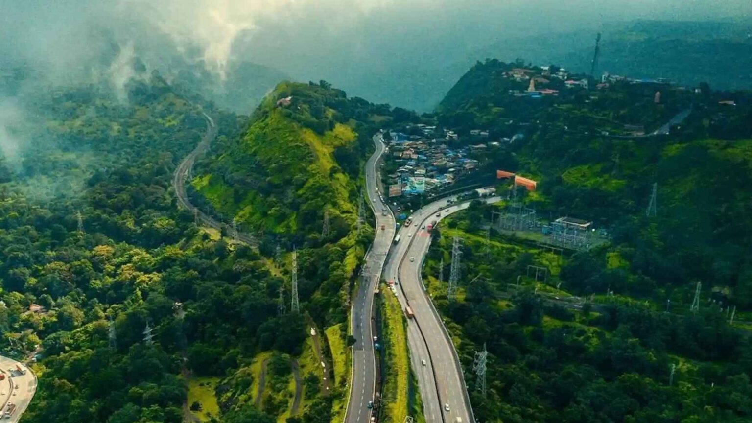 Mumbai-Pune Expressway Set for 10-Lane Expansion by 2030, MSRDC Gears ...