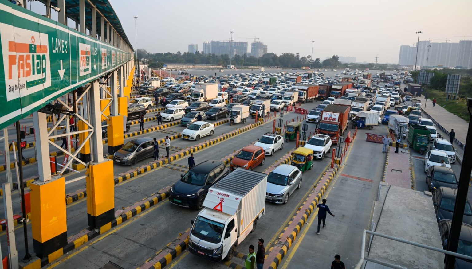 ₹340 Monthly Toll Pass: How Residents Within 20 km of a Toll Plaza Can ...