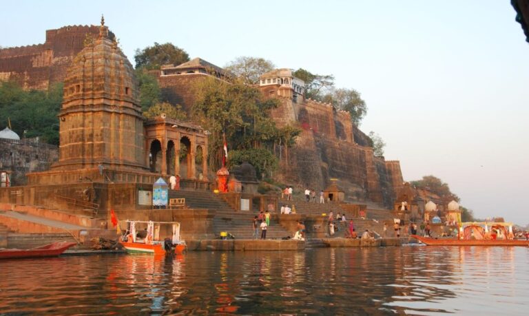 Can Devotees Get ‘VIP Darshan’ at Omkareshwar Temple by Donating Blood ...