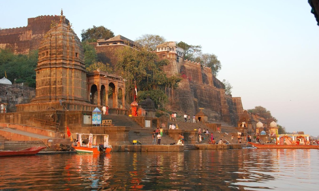 Can Devotees Get ‘VIP Darshan’ at Omkareshwar Temple by Donating Blood ...
